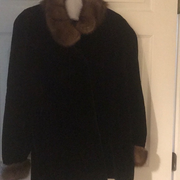 SAKOWITZ FURS | Jackets & Coats | Sakowitz Furs Black Shrd Mink W Sable ...